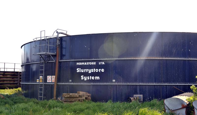 Cut costs and protect the environment with a slurry store cover grant